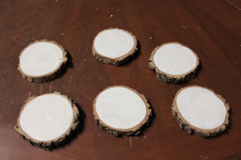 How to make Wood Slices as Ornaments and Gift Tags - Shop at Blu