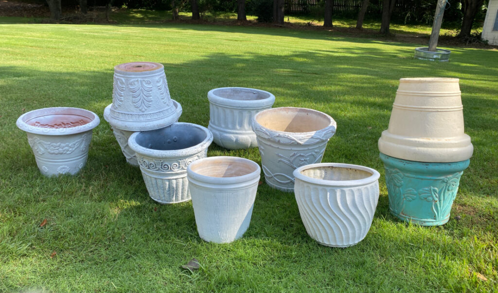 How to Paint a Garden Pot and Outdoor Containers - Shop at Blu