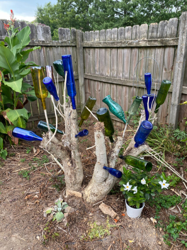 Create Your Own Bottle Trees In Your Garden - Shop at Blu