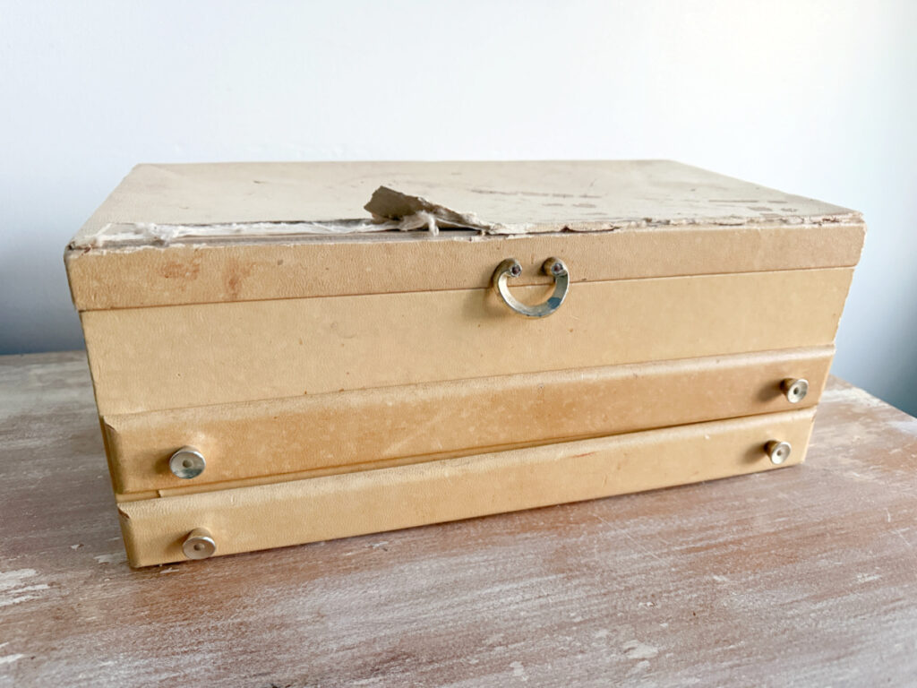 Mom's Vintage Jewelry Box Makeover - Shop at Blu